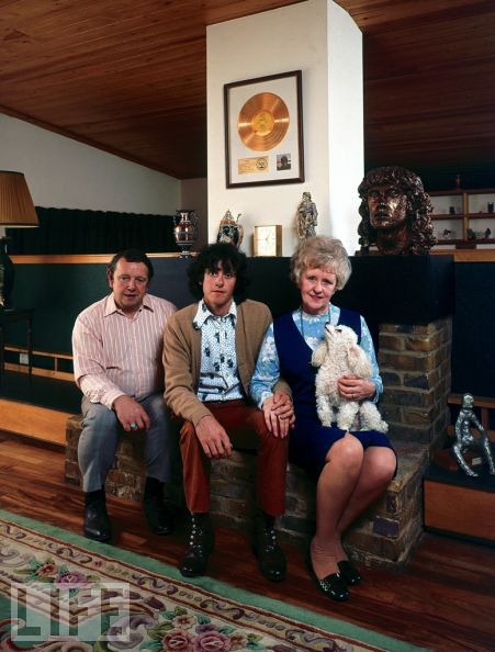 Rock Stars and Their Parents | Amusing Planet